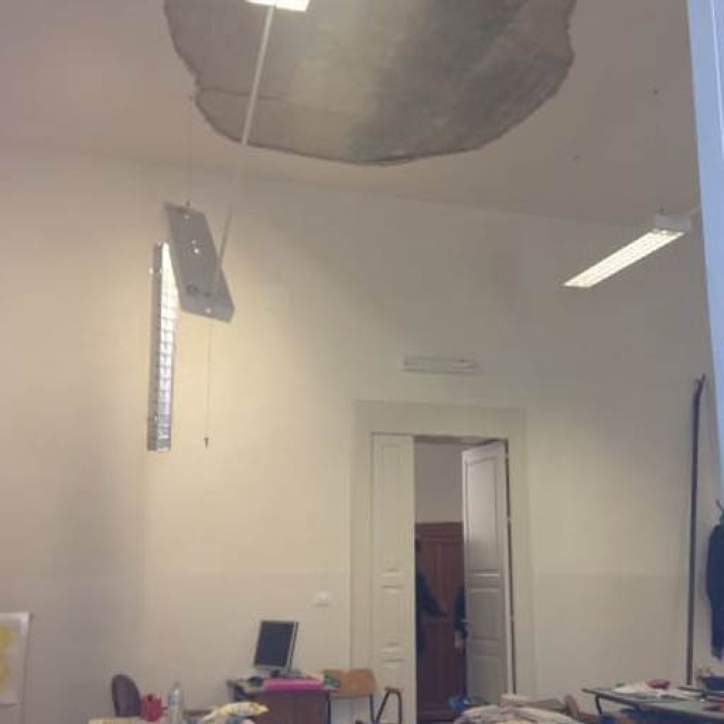 Verifica distacco rivestimenti, intonaco e sfondellamenti - Studio Redondo